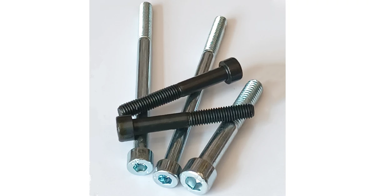 Belsőkulcsnyílású metrikus csavarok